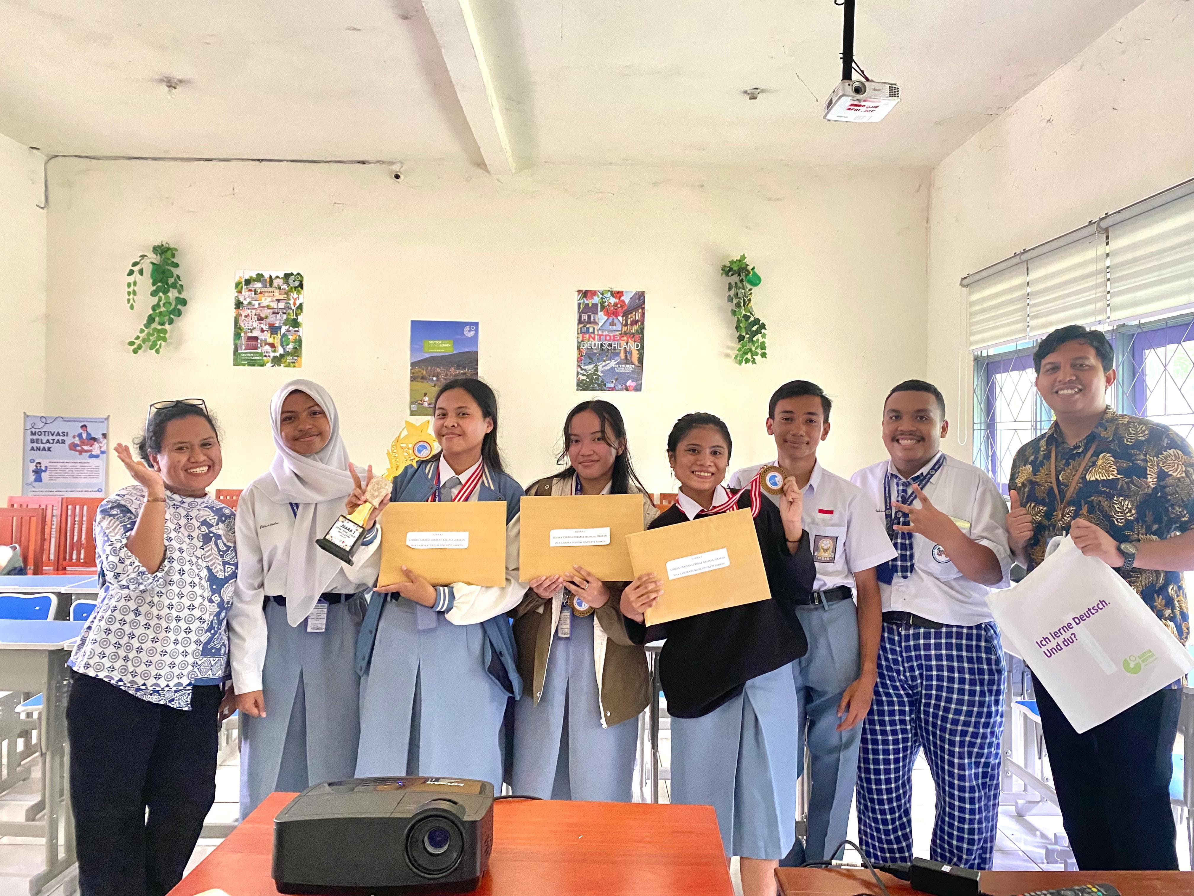 SMA Laboratorium UNPATTI Ambon